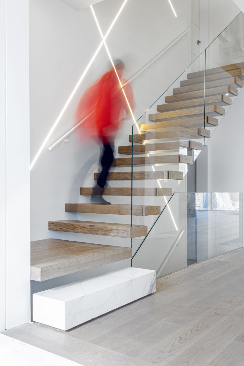 mrail | cantilever stairs
