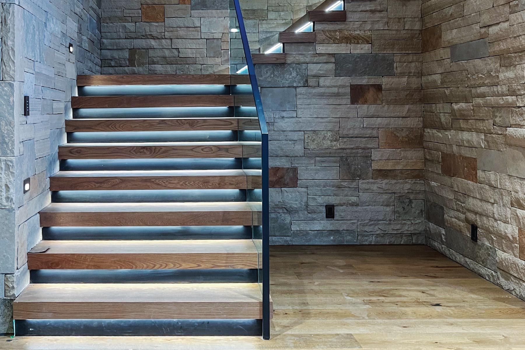 mrail | stair illumination